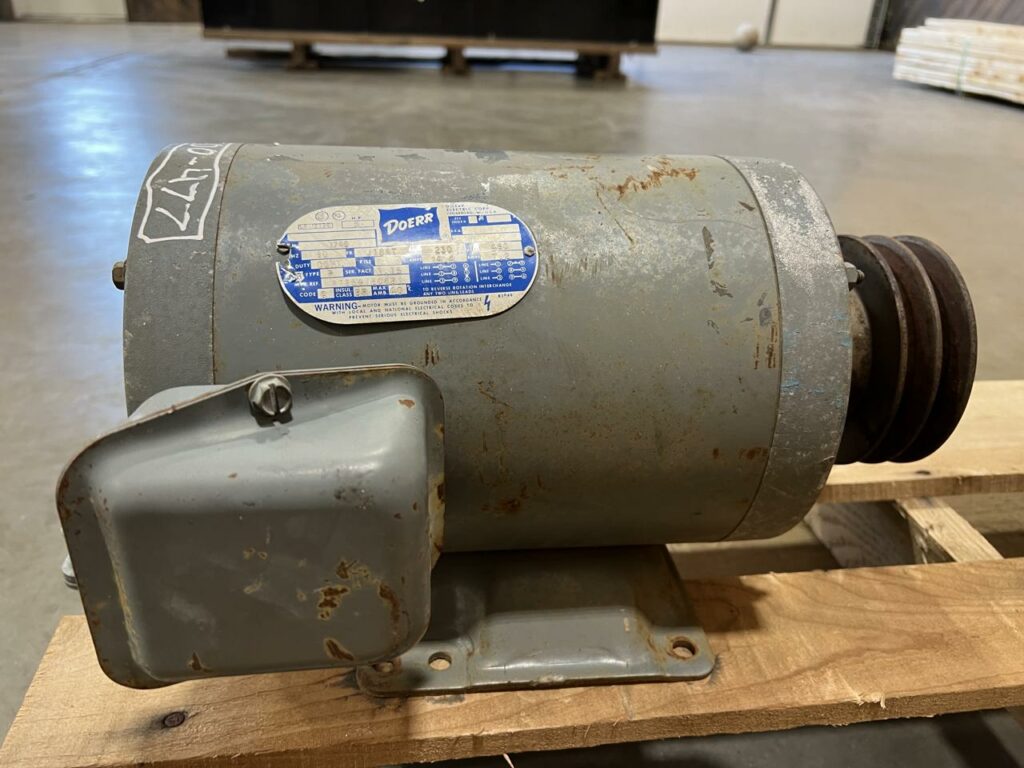 Doerr Electric 3 Phase, AC Motor with Pulley, 5 HP, 1740 RPM, Used Tested