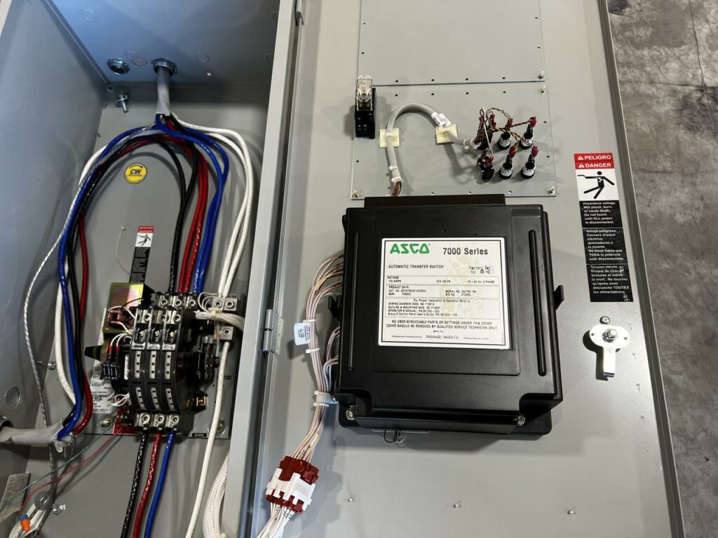 Asco 7000 Series Automatic Transfer Switch, 208 Volt, Nema 1